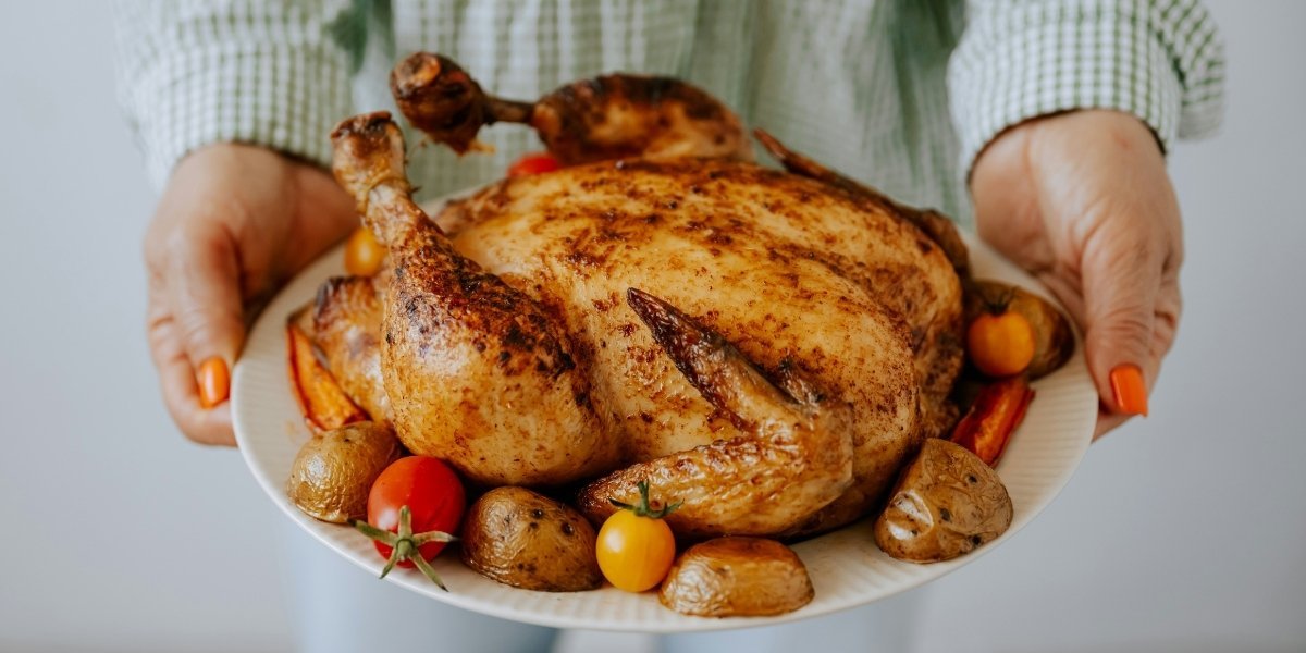 Classic Thanksgiving Turkey Recipe: How to Cook a Moist Bird - Voyage ...